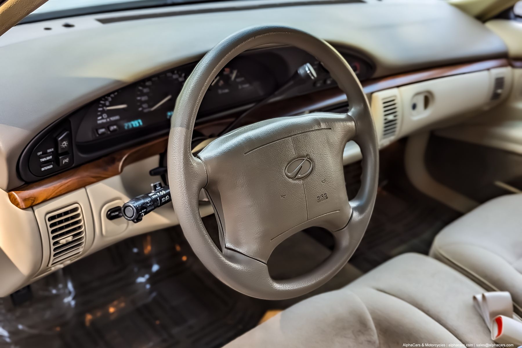 1998 Oldsmobile 88 Interior